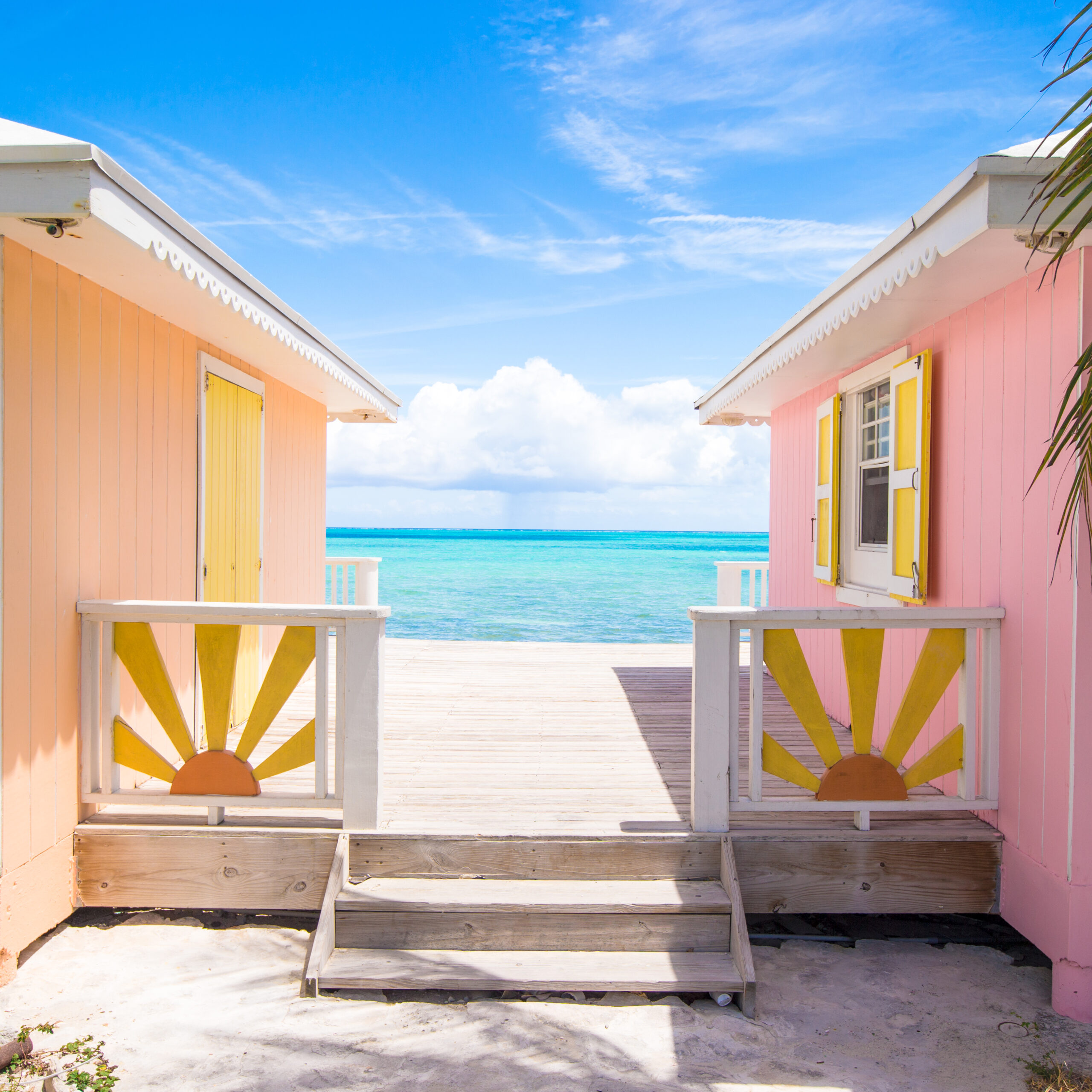 Island Hopping: SIGHTS, SOUNDS, STAYS! – Geems Magazine