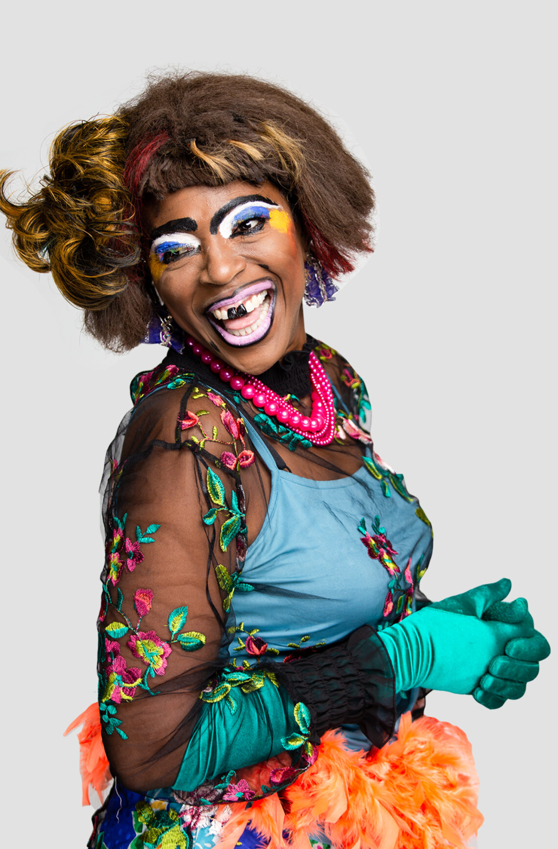 A Talk with Ms.Terez Davis – Underneath the Make Up – Geems Magazine